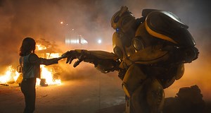 Robot renaissance: 'Bumblebee' is the gleeful Transformers film I've been craving
