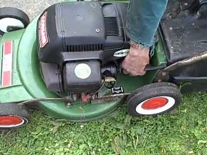 2 stroke lawn mower & whipper snipper
