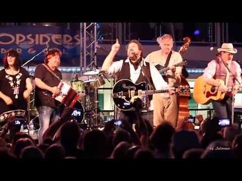 The Mavericks - All You Ever Do Is Bring Me Down