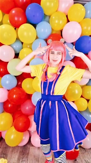 Chicky Lyalya: Unscripted Fun and Games