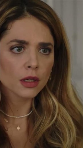 همسایه ها بخاطر مشکلات گلپری ازش شکایت دارن و میخان در موردش جلسه بگیرن #Shorts