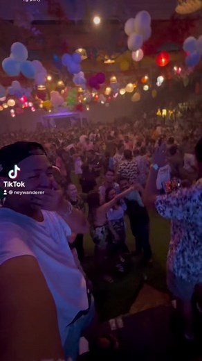 🤗 Siargao dapa alumni party lastnight!! #island #siargao #philippines #tourguide | Neyneywander siargao