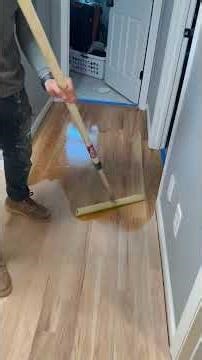 Applying Shellac Sealer to Red Oak Flooring