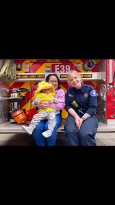 We had a fantastic time with the Lake City and North Seattle communities at our Fire Safety Fair on October 19 at Fire Station 39! A huge thank you to our dedicated staff, crew, Kaffeeklatsch Seattle for delicious coffee and treats, and amazing community partners who made this event possible, and to the 350 neighbors who came out to join us!Attendees had the chance to learn valuable fire prevention tips, explore fire service career paths, get creative at the arts table, meet one of our therapy d