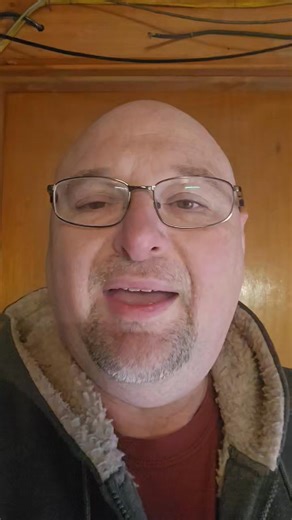 Show networks should be simple. This is my 100% never-fail show network setup. If you are new and can't visualize how to run your network cables to your controllers, here's the easy way to do this. | Pixel Pro Displays