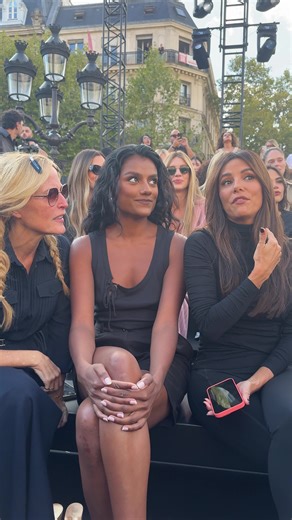 Défilé L'Oréal Paris 2025 : Worth It !