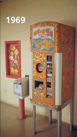 Vending Machine Evolution: 1880 to 2077 🥤🍫 (Timelapse)