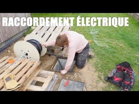 We connect the house to the electrical network ourselves! (and we take care of the grounding)