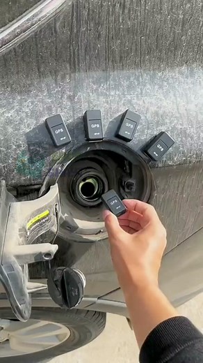 𝗘𝗡𝗩Í𝗢𝗦 𝗚𝗥𝗔𝗧𝗜𝗦 𝗔 𝗧𝗢𝗗𝗢 𝗘𝗟 𝗣𝗘𝗥Ú🎁 📍𝗥𝗔𝗦𝗧𝗥𝗘𝗔𝗗𝗢𝗥 𝗠𝗜𝗡𝗜 𝗚𝗣𝗦 𝗕𝗔𝗦𝗘 𝗠𝗔𝗚𝗡É𝗧𝗜𝗖𝗔 Ideal para cuando nuestros hijos salen a la escuela o a su trabajo no es un lujo ya es una necesidad❗ 𝗖𝗮𝗿𝗮𝗰𝘁𝗲𝗿í𝘀𝘁𝗶𝗰𝗮𝘀 𝗽𝗿𝗶𝗻𝗰𝗶𝗽𝗮𝗹𝗲𝘀: ✅Localiza en tiempo real el rastreador desde tu celular con solo enviar un mensaje. ✅Micrófono integrado que te permite escuchar o grabar el entorno del rastreador. ✅Monitoreo fácil y rápido mediante mensajes y llamadas desde 