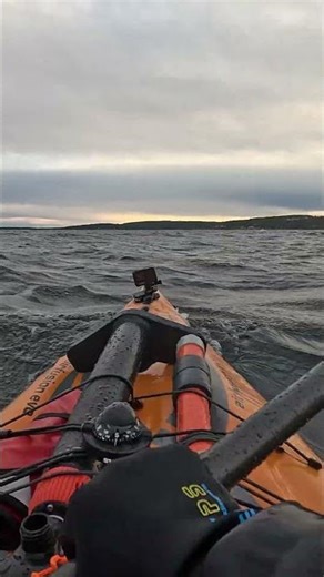 Rough side wind and waves - Advanced Elements Airfusion EVO kayak