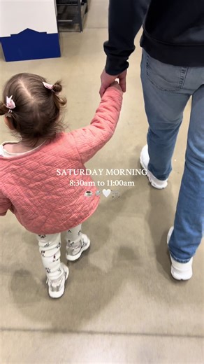 Slow Saturday Morning Routine with Coffee and Relaxation