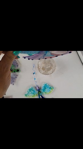 Facebook live tomorrow! Featuring... Christmas 🎄 Tree Toppers! $55 New time for daylight savings peeps! #treetopper #facebooklive #glasslovers #DaylightSavingTime #creativebursts #angels | Ronni Barbula