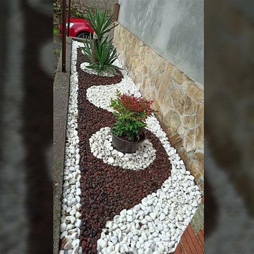 Luxury & Stylish pebbestone landscaping ideas