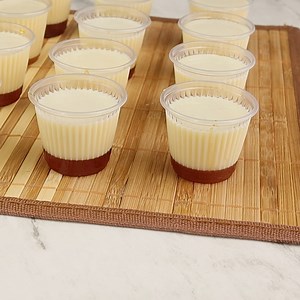Pudim no copinho venda muito esses mini pudins, receita fácil e barata | Cozinha da Nay