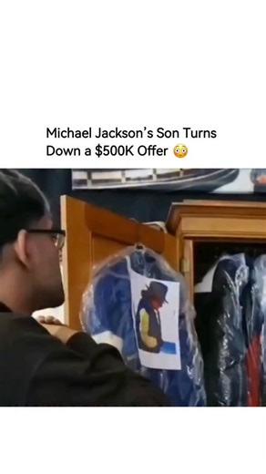 streamer on Instagram: "N3on is a controversial and high-profile American online streamer and YouTuber (real name Mikyle Rafiq, born August 13, 2004) who began uploading content to YouTube in 2016 — primarily gaming videos (notably Fortnite and NBA 2K) — and later pivoted to livestreaming on platforms like Kick before making a big move to Twitch in mid-2025. Over the years, he has amassed a substantial online following, with close to a million subscribers on YouTube and hundreds of thousands of 