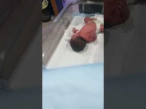 How to Pass IV Line in a Newborn Baby for Antibiotic Administration | NICU Nursing Guide