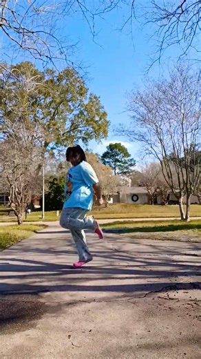 put an arch in your back #trending #dancechallege #fypシ゚viral #dance #viraldance l