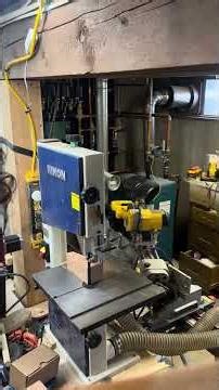 Day 5 of building a kitchen table for my girlfriend for Christmas.