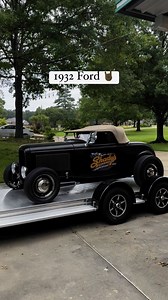 20K views · 328 reactions | The 1932 Ford was nicknamed “the Deuce “ because of the “2” in the model year. It was the world's first popularly priced car to offer a V8 engine. 落 #oldcars #hotrods #classiccars #henryford #1932ford #ford #seauto | JT Smelley | Facebook