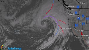 Take a look at this satellite imagery depicting the beautiful mid-latitude cyclone over the Pacific Ocean! This system will impact the U.S. West Coast beginning tonight, bringing heavy rainfall and strong winds. #CAwx #ORwx | RadarOmega