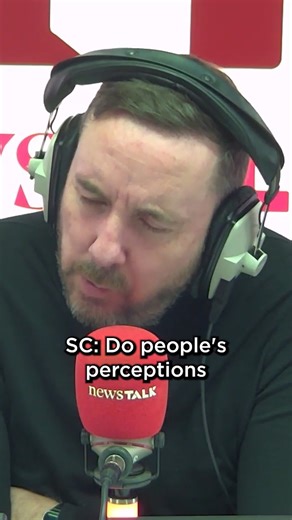 💬"People in Ireland overestimate the scale of immigration" 📰🌎New research from the ESRI has found that there are misconceptions about immigration to Ireland, and why people are coming here in the first place. 👤Pete Lunn, Founder and Head of ESRI's Behavioural Research Unit, joined us to explain. | Newstalk