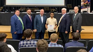 South Warren High School student with perfect ACT score wins FBLA competition - WNKY News 40 Television
