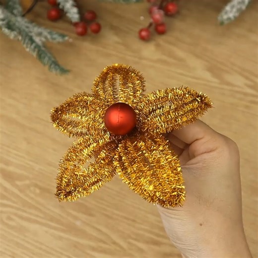 38K views · 334 reactions | DIY pipe cleaner Christmas flower | Life and Fun Story | Facebook