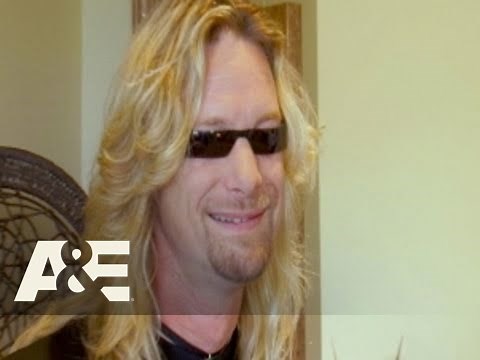 Billy the Exterminator: Ricky's Surprise | A&E