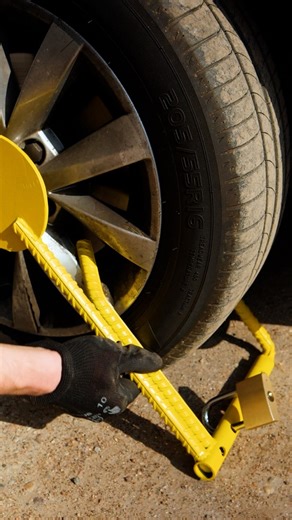 DIY Super Secure Car Wheel Lock From Rebar! | Bored Panda Art