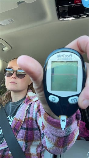 What i eat in a day PLUS blood sugar checks. #type1diabetes #glucometer #diabetes #librefreestyle #lyumjev