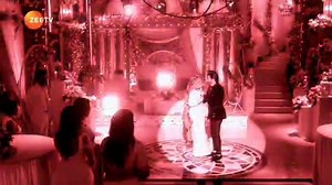 445K views · 42 shares | Dekhiye #KumkumBhagya aur #KundaliBhagya ke special episodes, 5th October ko, raat 9 se 10 baje, sirf ZEE TV par. Ekta Kapoor #ShobhaKapoor #ChloeFerns #TanusriDasGupta #BalajiTelefilms | Balaji Telefilms | Facebook