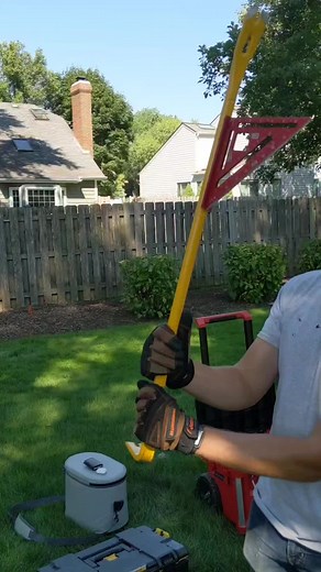 when you are a #hourly #paidbythehour #hourlyworker #itsajoke #magnetic #constructionsite #revive #jobsite | Revive Home Tips