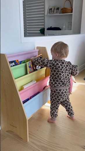 Toddler Mom Hack: Book Rotation to Reduce Clutter & Overwhelm