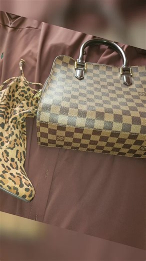❤️Going to dinner tonight. Help, which PURSE❓️ ✅️Dress:Chocolate (May wear open with black slacks) ✅️Shoes:Leopard