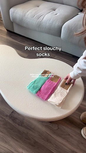 Perfect slouchy socks 🫶🌈🎀☁️ in my amazon under recent orders! #girlythings #amazonfinds #winterfashion #socks #amazinfashionfinds #colorfulsocks #slouchysocks #unboxing
