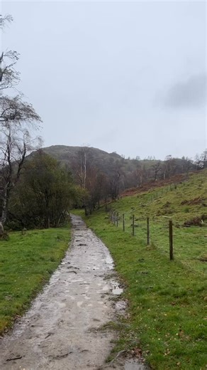 Walk up Gummers How, short hike with epic views in the Lake District. It’s was raining, but that didn’t stop us from walking up. Felt amazing afterwards ❤️🤣my son didn’t like, I had to bribe him with £10 🤣🤣🤣 #walking #lakedistrict #lakeside | Kate Best