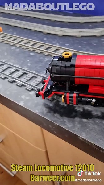 Mould King Magic World Steam Train 12010. First try operating & crash! #Mouldking #Train #Steamtrain #Lego #Magicworld #Crash #Barweer @barweer.com