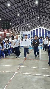 Colorful signs, loud cheers, concert tickets, bingo… and a student riding a giant chicken!? 🎉🐔 What else could it be but the first-day launch of KFD Term 2? 😆 Catch all the sights, sounds, and surprises that filled the AJHS Edsa Walk this morning—don’t miss a single moment of the fun! 🎥✨ | Ateneo de Manila Junior High School