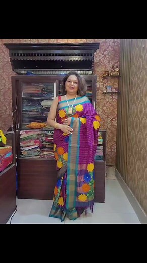 #NewDayNewDesign #yourfashiondestination #designerwear #sareesonline #handembroiderysarees Mohini boutique | Mohini boutique