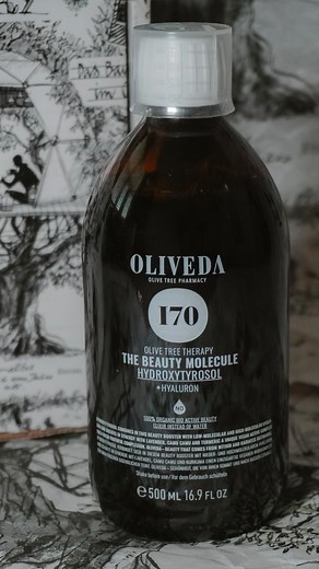 How I got the swelling after brain surgery to go down so fast… and the same secret behind glowing, youthful skin! ✨💛 This beauty elixir is a game changer 🫒—packed with one of the most powerful antioxidants in the world to fight inflammation, boost collagen, and give your skin that lit-from-within glow ✨ It works on a cellular level to nourish your skin, hair, and overall well-being from the inside out. And yes, I take shots of it daily because the results speak for themselves! 👏🏼 💥 LIMITED-