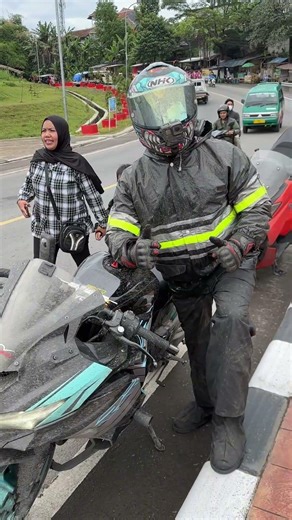 Pov riding behind the big bike Akanv MV