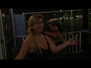 GABRIELLE DANCING AT THE KAVA BAR IN PAHOA | TO PELE'S MUSIC!