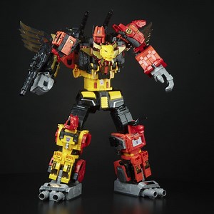 Leaked From Cybertron: Transformers Power of the Primes Predaking