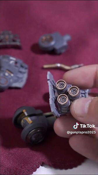 Building the Axis Kshatriya Gundam Model Kit