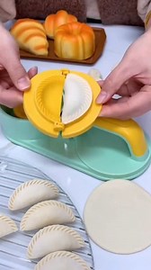 3 in 1 Dumpling Maker Tool #dumpling #kitchenfinds #viralreels | movie con Animation