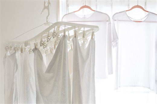 13 Essential Laundry Tips for Keeping White Clothes White