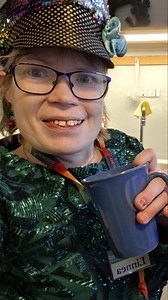 Brevbonanza, lite planering, julstämning, fina möten och basat över cafeet: en fin måndag: trevlig kväll! | Rosa vingar av glas