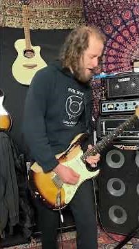 Red Hot Chili Peppers - Slane Castle Intro (with a chordal twist)