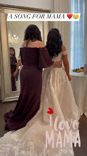 7.6K views · 228 reactions | Bride and her Mom! #mom #mommy #mother #motherlove #wedding #wedding2022 #weddings #louisianawedding #weddingphotographer #photographer #behindthescenes #neworleansphotographer #neworleanswedding #reelswedding #reels #fbreels #fyp #reelsreels | Yehleen Photography, LLC | Facebook