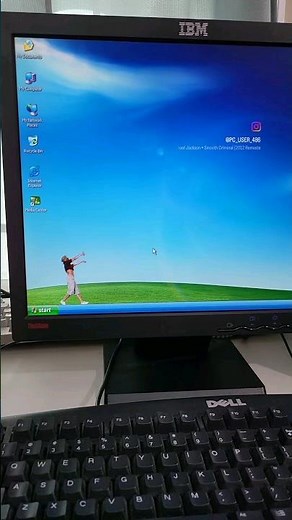 it's 2004 & your Rockin Windows XP - #nostalgia